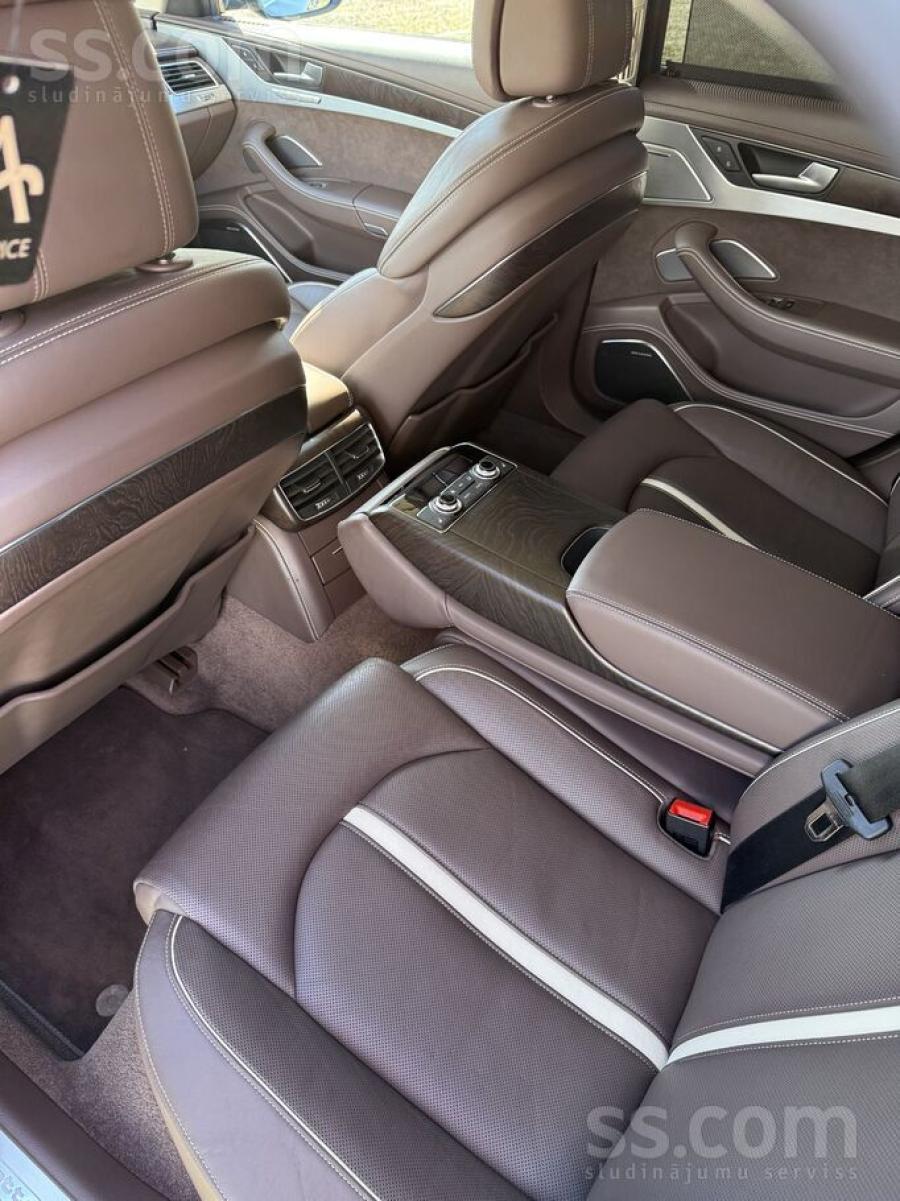 Black Audi A8 2015 in Gulbene, with an engine capacity of 3.00 L and mileage of 151 thousand km for 23000 €, photo 18 on AUTOMOTO.COM.LV