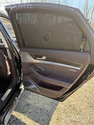 Black Audi A8 2015 in Gulbene, with an engine capacity of 3.00 L and mileage of 151 thousand km for 23000 €, photo 20 on AUTOMOTO.COM.LV