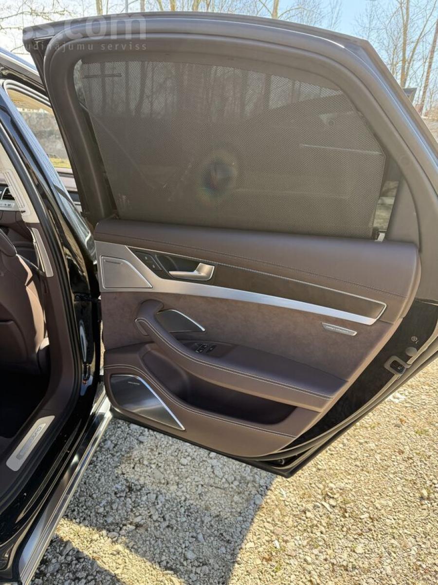 Black Audi A8 2015 in Gulbene, with an engine capacity of 3.00 L and mileage of 151 thousand km for 23000 €, photo 20 on AUTOMOTO.COM.LV