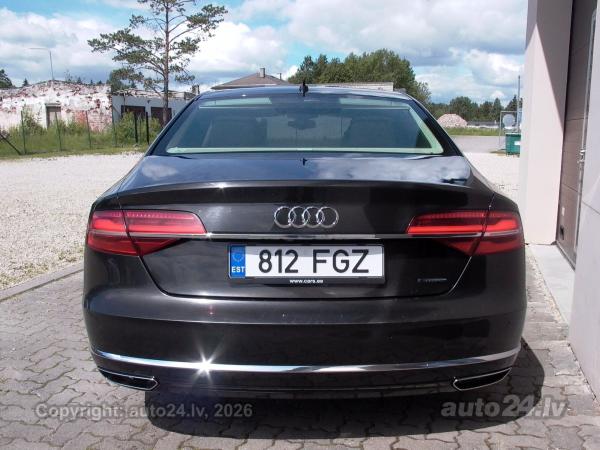 Black Audi A8 2015 in Voru, with an engine capacity of 3.00 L and mileage of 277 thousand km for 19900 €, photo 7 on AUTOMOTO.COM.LV