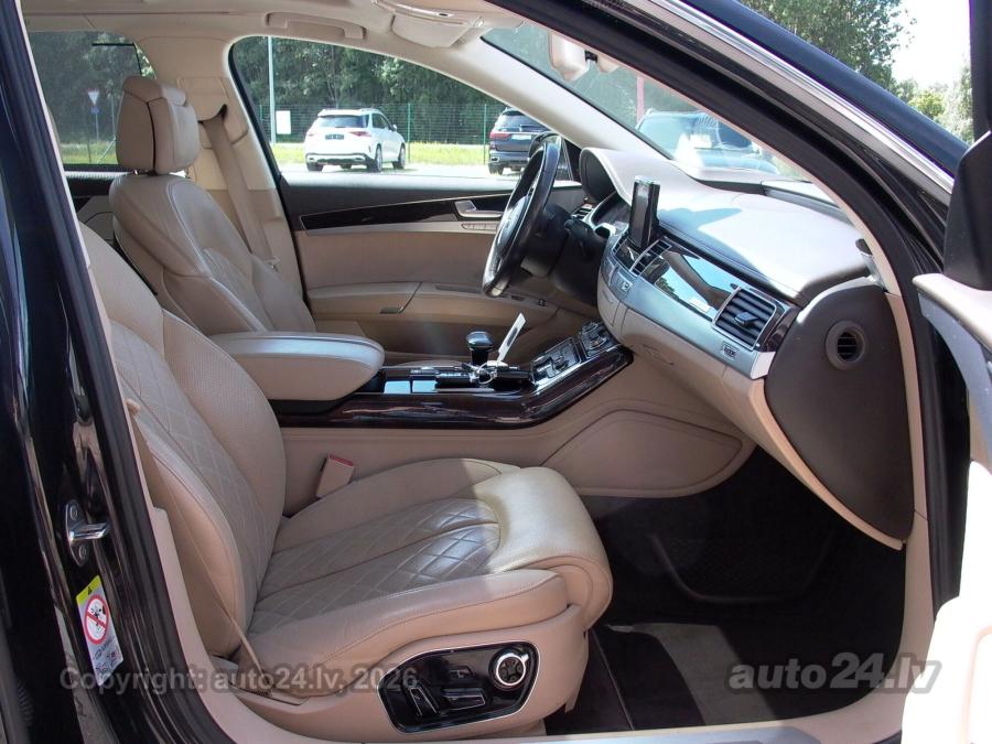 Black Audi A8 2015 in Voru, with an engine capacity of 3.00 L and mileage of 277 thousand km for 19900 €, photo 9 on AUTOMOTO.COM.LV
