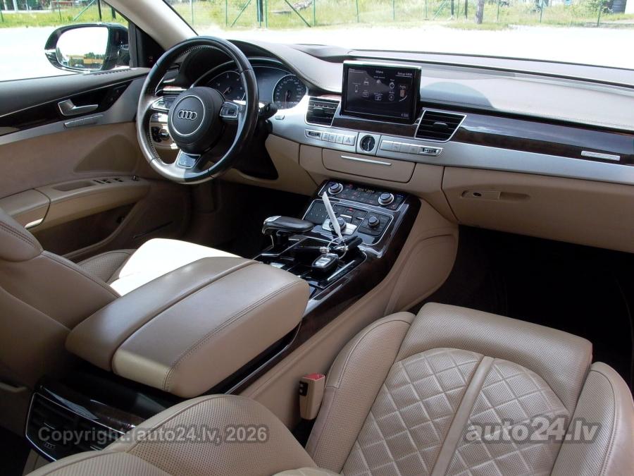 Black Audi A8 2015 in Voru, with an engine capacity of 3.00 L and mileage of 277 thousand km for 19900 €, photo 11 on AUTOMOTO.COM.LV