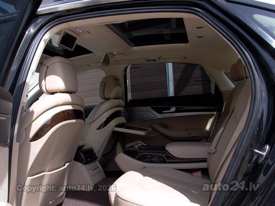 Black Audi A8 2015 in Voru, with an engine capacity of 3.00 L and mileage of 277 thousand km for 19900 €, photo 16 on AUTOMOTO.COM.LV