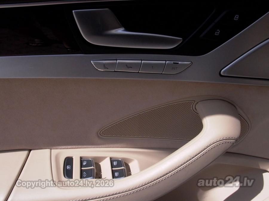 Black Audi A8 2015 in Voru, with an engine capacity of 3.00 L and mileage of 277 thousand km for 19900 €, photo 19 on AUTOMOTO.COM.LV