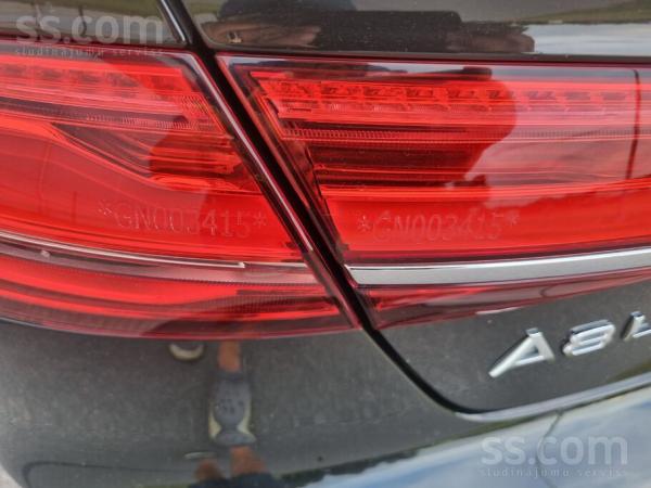Melns Audi A8 2015 Rīga, ar dzinēja tilpumu 3.00 L un nobraukumu 176 tūkst. km par 24500 €, foto 5 vietnē AUTOMOTO.COM.LV