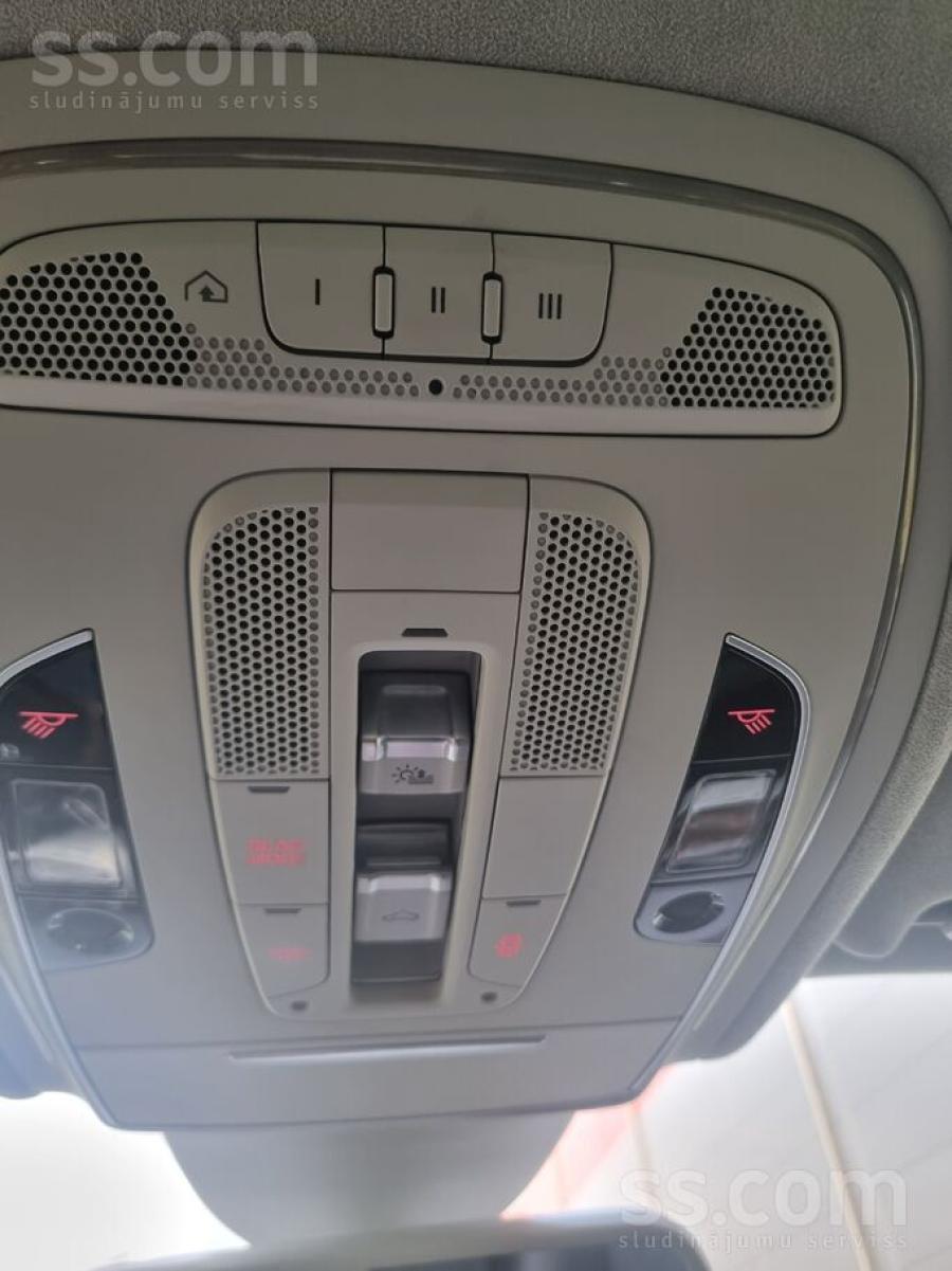 Melns Audi A8 2015 Rīga, ar dzinēja tilpumu 3.00 L un nobraukumu 176 tūkst. km par 24500 €, foto 31 vietnē AUTOMOTO.COM.LV