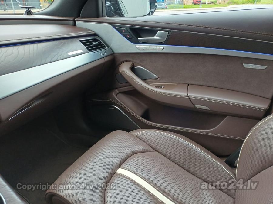 Черный Ауди А8 2015 в Выру, объемом двигателя 3.00 л и пробегом 223 тыс. км за 25000 €, фото 20 на AUTOMOTO.COM.LV