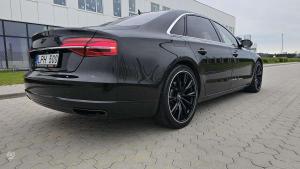 Black Audi A8 2015 in Kaunas, with an engine capacity of 2.97 L and mileage of 195 thousand km for 23900 €, photo 9 on AUTOMOTO.COM.LV