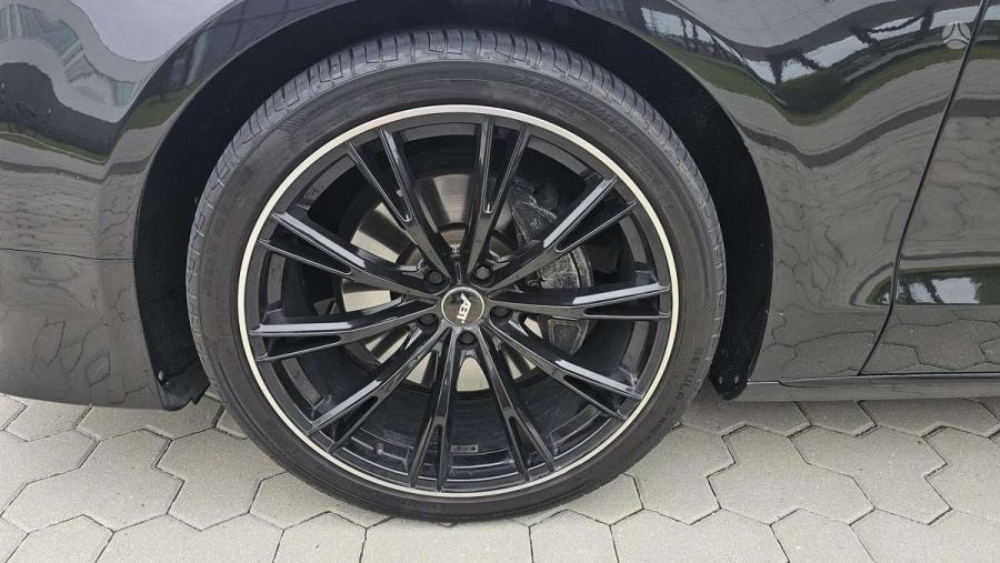 Black Audi A8 2015 in Kaunas, with an engine capacity of 2.97 L and mileage of 195 thousand km for 23900 €, photo 14 on AUTOMOTO.COM.LV