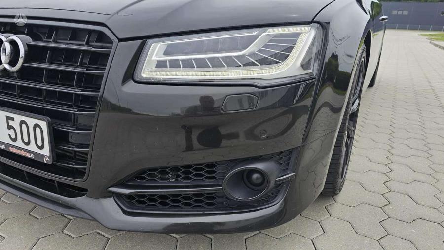 Black Audi A8 2015 in Kaunas, with an engine capacity of 2.97 L and mileage of 195 thousand km for 23900 €, photo 15 on AUTOMOTO.COM.LV