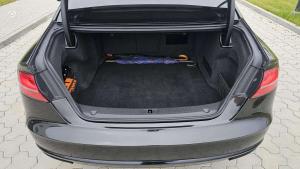 Black Audi A8 2015 in Kaunas, with an engine capacity of 2.97 L and mileage of 195 thousand km for 23900 €, photo 18 on AUTOMOTO.COM.LV