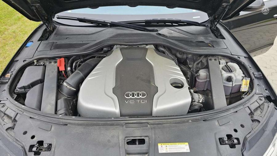 Black Audi A8 2015 in Kaunas, with an engine capacity of 2.97 L and mileage of 195 thousand km for 23900 €, photo 33 on AUTOMOTO.COM.LV
