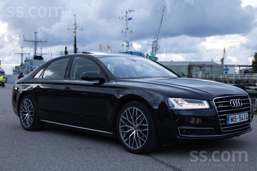 Melns Audi A8 2015 Liepāja, ar dzinēja tilpumu 3.00 L un nobraukumu 250 tūkst. km par 18500 €, foto 1 vietnē AUTOMOTO.COM.LV
