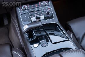 Melns Audi A8 2015 Liepāja, ar dzinēja tilpumu 3.00 L un nobraukumu 250 tūkst. km par 18500 €, foto 12 vietnē AUTOMOTO.COM.LV