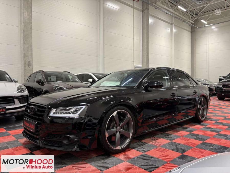 Melns Audi A8 2016 Viļņa, ar dzinēja tilpumu 3.99 L un nobraukumu 204 tūkst. km par 22150 €, foto 1 vietnē AUTOMOTO.COM.LV