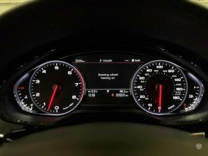 Black Audi A8 2016 in Vilnius, with an engine capacity of 3.99 L and mileage of 204 thousand km for 20550 €, photo 24 on AUTOMOTO.COM.LV