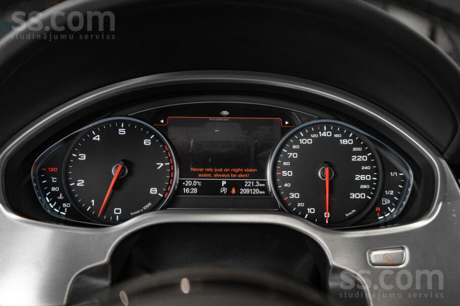 Melns Audi A8 2016 Rīga, ar dzinēja tilpumu 6.30 L un nobraukumu 210 tūkst. km par 35000 €, foto 24 vietnē AUTOMOTO.COM.LV