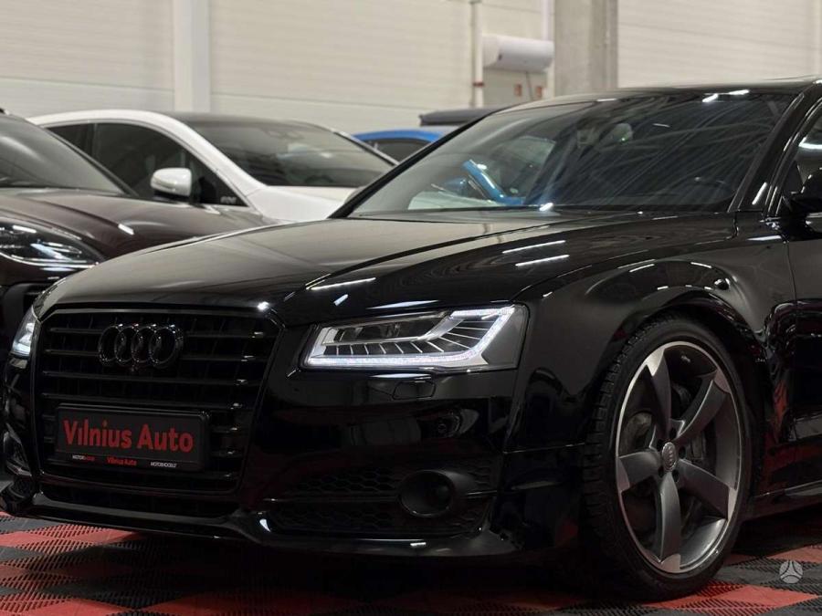Melns Audi A8 2016 Viļņa, ar dzinēja tilpumu 3.99 L un nobraukumu 204 tūkst. km par 18550 €, foto 8 vietnē AUTOMOTO.COM.LV