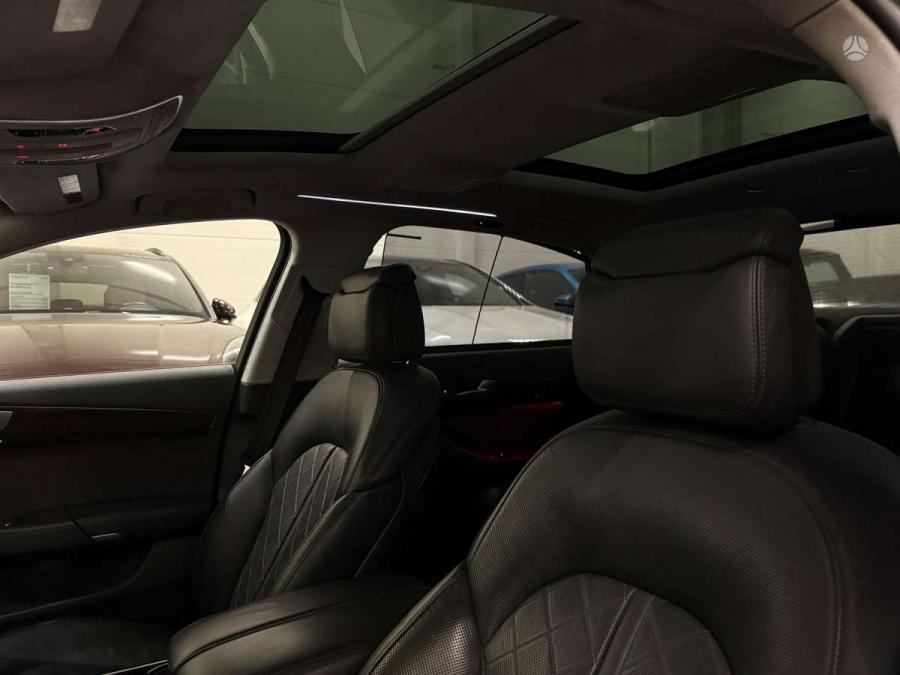 Melns Audi A8 2016 Viļņa, ar dzinēja tilpumu 3.99 L un nobraukumu 204 tūkst. km par 18550 €, foto 17 vietnē AUTOMOTO.COM.LV