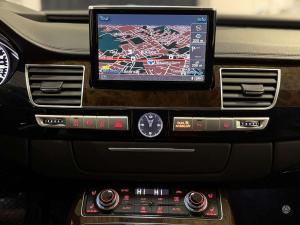 Melns Audi A8 2016 Viļņa, ar dzinēja tilpumu 3.99 L un nobraukumu 204 tūkst. km par 18550 €, foto 27 vietnē AUTOMOTO.COM.LV