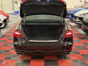 Melns Audi A8 2016 Viļņa, ar dzinēja tilpumu 3.99 L un nobraukumu 204 tūkst. km par 18550 €, foto 37 vietnē AUTOMOTO.COM.LV