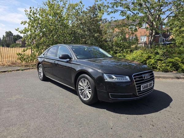 Melns Audi A8 2016 Jurbarkas, ar dzinēja tilpumu 2.97 L un nobraukumu 269 tūkst. km par 9950 €, foto 1 vietnē AUTOMOTO.COM.LV