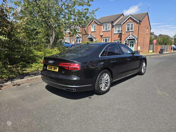 Melns Audi A8 2016 Jurbarkas, ar dzinēja tilpumu 2.97 L un nobraukumu 269 tūkst. km par 9950 €, foto 3 vietnē AUTOMOTO.COM.LV