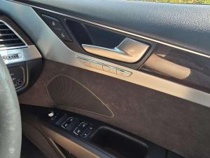 Melns Audi A8 2016 Jurbarkas, ar dzinēja tilpumu 2.97 L un nobraukumu 269 tūkst. km par 9950 €, foto 14 vietnē AUTOMOTO.COM.LV