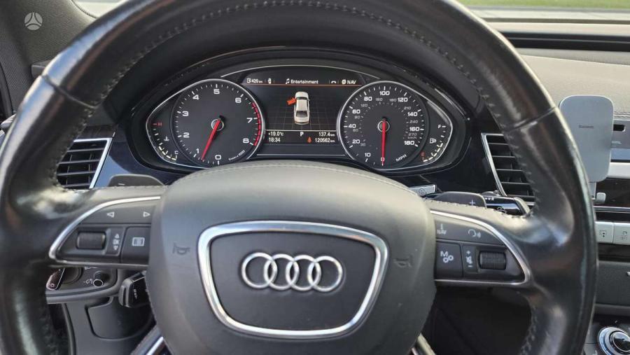 Melns Audi A8 2016 Šauļi, ar dzinēja tilpumu 3.00 L un nobraukumu 121 tūkst. km par 21500 €, foto 14 vietnē AUTOMOTO.COM.LV