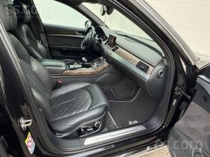 Black Audi A8 2016 in Riga, with an engine capacity of 4.20 L and mileage of 0 thousand km for 18500 €, photo 46 on AUTOMOTO.COM.LV