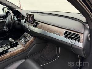 Black Audi A8 2016 in Riga, with an engine capacity of 4.20 L and mileage of 0 thousand km for 18500 €, photo 53 on AUTOMOTO.COM.LV