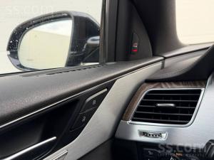 Black Audi A8 2016 in Riga, with an engine capacity of 4.20 L and mileage of 0 thousand km for 18500 €, photo 63 on AUTOMOTO.COM.LV