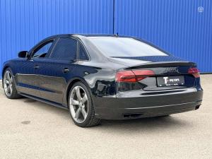 Black Audi A8 2017 in Kaunas, with an engine capacity of 3.99 L and mileage of 166 thousand km for 27900 €, photo 7 on AUTOMOTO.COM.LV