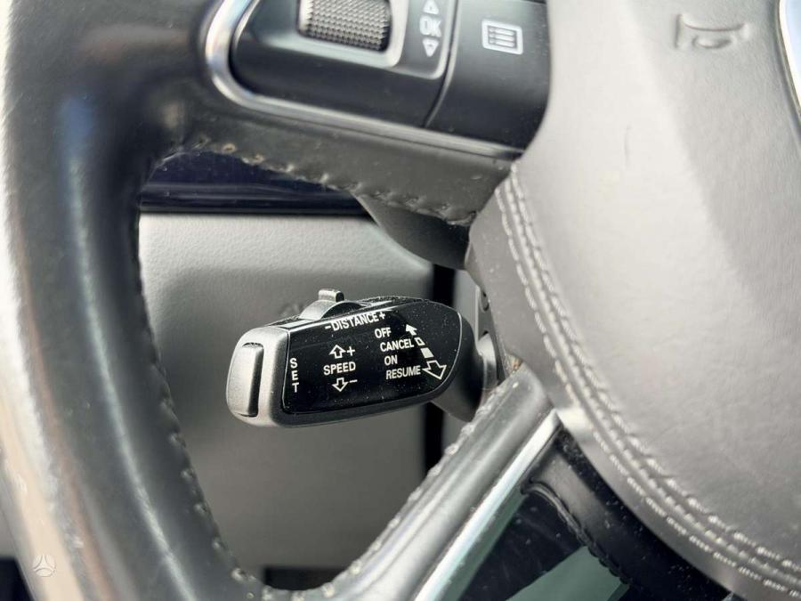 Black Audi A8 2017 in Kaunas, with an engine capacity of 3.99 L and mileage of 166 thousand km for 27900 €, photo 20 on AUTOMOTO.COM.LV