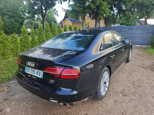 Black Audi A8 2017 in Telschi, with an engine capacity of 2.97 L and mileage of 238 thousand km for 12300 €, photo 6 on AUTOMOTO.COM.LV