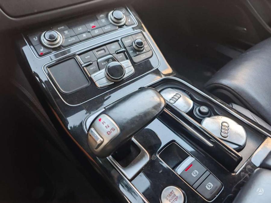Melns Audi A8 2017 Telšiai, ar dzinēja tilpumu 2.97 L un nobraukumu 238 tūkst. km par 12300 €, foto 13 vietnē AUTOMOTO.COM.LV
