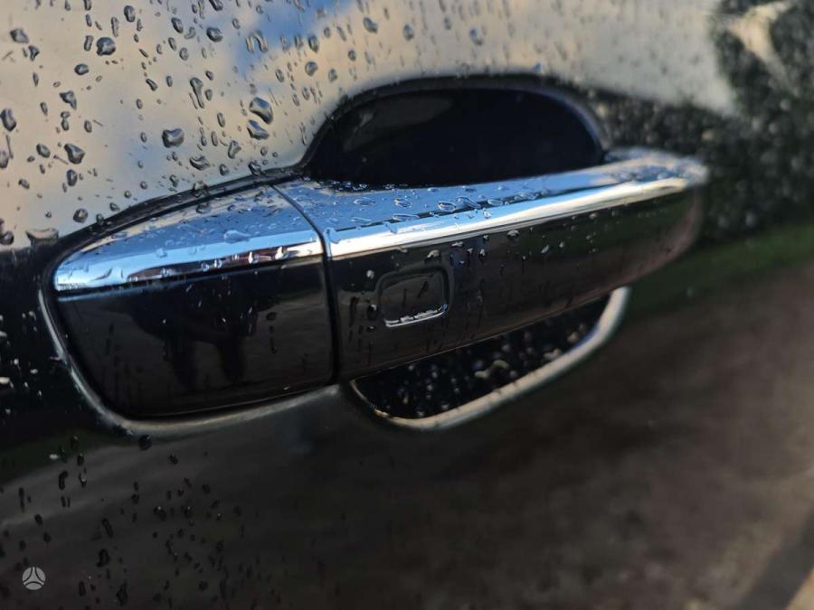 Melns Audi A8 2017 Telšiai, ar dzinēja tilpumu 2.97 L un nobraukumu 238 tūkst. km par 12300 €, foto 18 vietnē AUTOMOTO.COM.LV