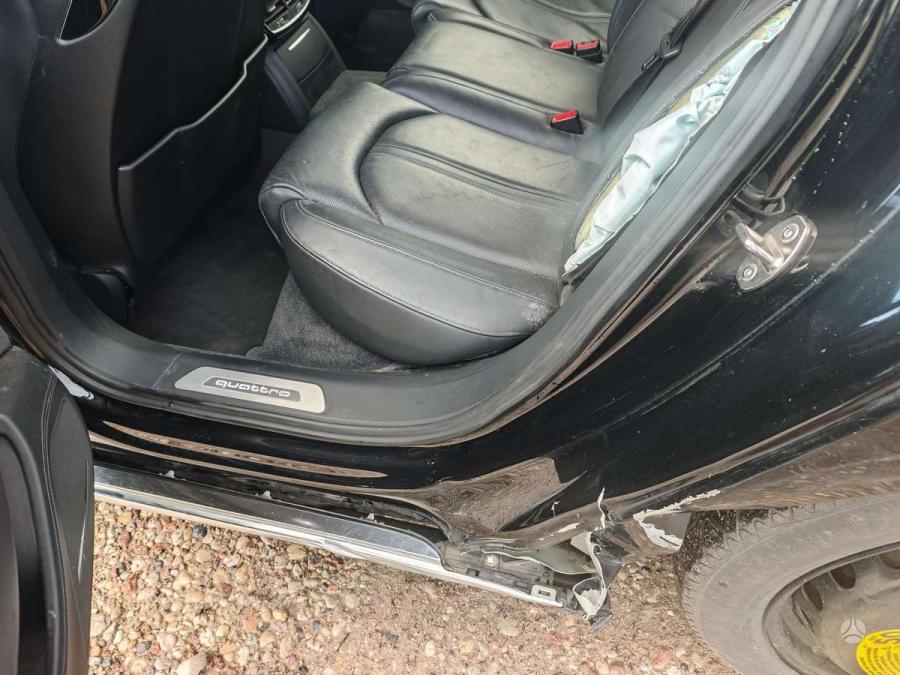 Melns Audi A8 2017 Telšiai, ar dzinēja tilpumu 2.97 L un nobraukumu 238 tūkst. km par 12300 €, foto 25 vietnē AUTOMOTO.COM.LV