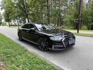 Black Audi A8 2017 in Alytus, with an engine capacity of 2.97 L and mileage of 205 thousand km for 36000 €, photo 3 on AUTOMOTO.COM.LV