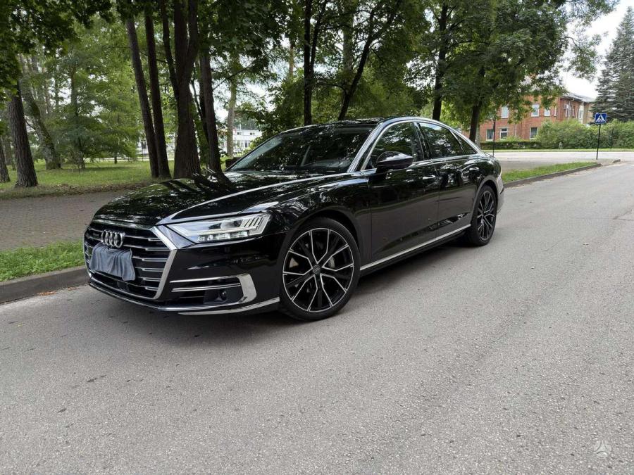 Black Audi A8 2017 in Alytus, with an engine capacity of 2.97 L and mileage of 205 thousand km for 36000 €, photo 6 on AUTOMOTO.COM.LV