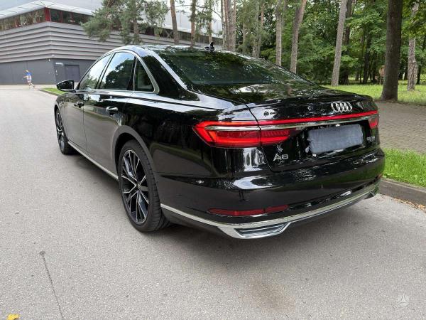 Black Audi A8 2017 in Alytus, with an engine capacity of 2.97 L and mileage of 205 thousand km for 36000 €, photo 10 on AUTOMOTO.COM.LV