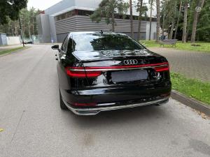 Black Audi A8 2017 in Alytus, with an engine capacity of 2.97 L and mileage of 205 thousand km for 36000 €, photo 11 on AUTOMOTO.COM.LV