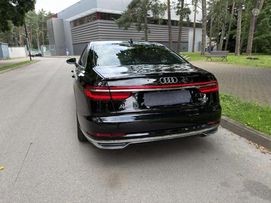 Black Audi A8 2017 in Alytus, with an engine capacity of 2.97 L and mileage of 205 thousand km for 36000 €, photo 11 on AUTOMOTO.COM.LV