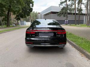 Black Audi A8 2017 in Alytus, with an engine capacity of 2.97 L and mileage of 205 thousand km for 36000 €, photo 13 on AUTOMOTO.COM.LV