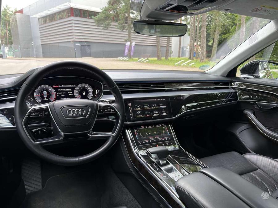 Black Audi A8 2017 in Alytus, with an engine capacity of 2.97 L and mileage of 205 thousand km for 36000 €, photo 16 on AUTOMOTO.COM.LV