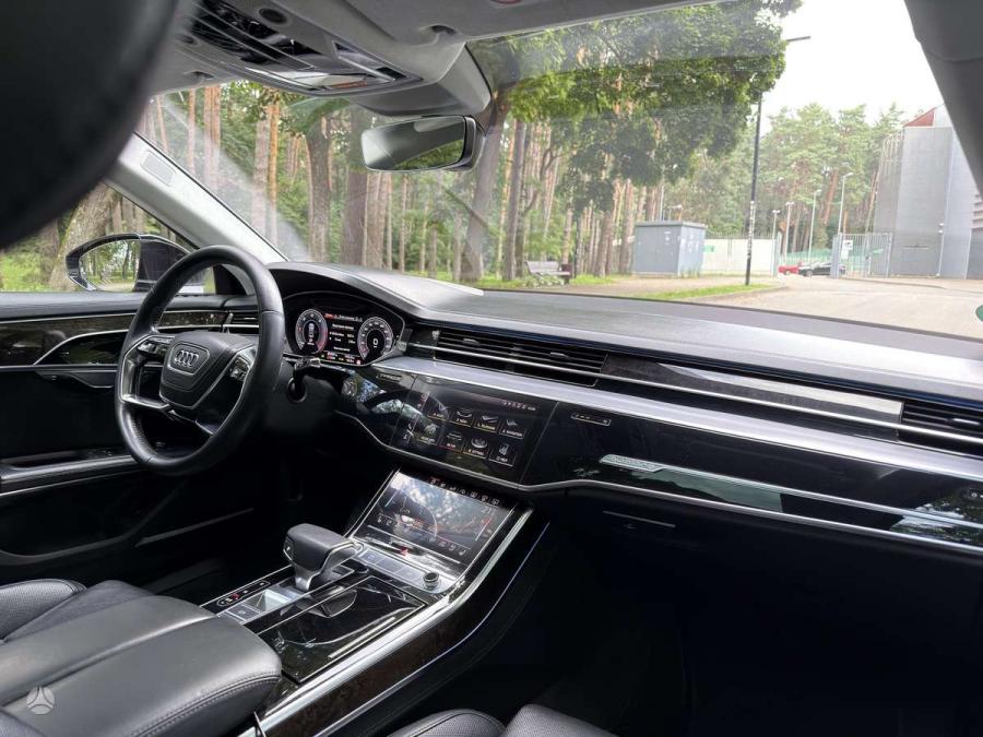 Black Audi A8 2017 in Alytus, with an engine capacity of 2.97 L and mileage of 205 thousand km for 36000 €, photo 17 on AUTOMOTO.COM.LV