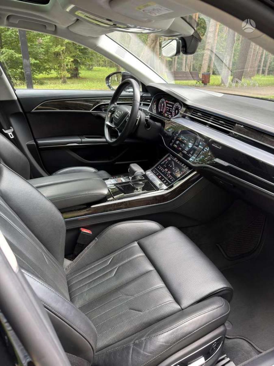 Black Audi A8 2017 in Alytus, with an engine capacity of 2.97 L and mileage of 205 thousand km for 36000 €, photo 20 on AUTOMOTO.COM.LV