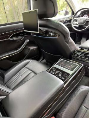 Black Audi A8 2017 in Alytus, with an engine capacity of 2.97 L and mileage of 205 thousand km for 36000 €, photo 23 on AUTOMOTO.COM.LV