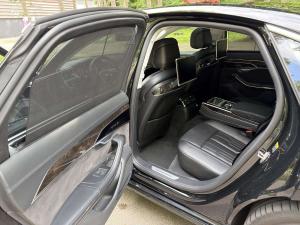 Black Audi A8 2017 in Alytus, with an engine capacity of 2.97 L and mileage of 205 thousand km for 36000 €, photo 24 on AUTOMOTO.COM.LV