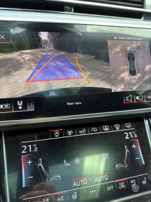 Black Audi A8 2017 in Alytus, with an engine capacity of 2.97 L and mileage of 205 thousand km for 36000 €, photo 30 on AUTOMOTO.COM.LV